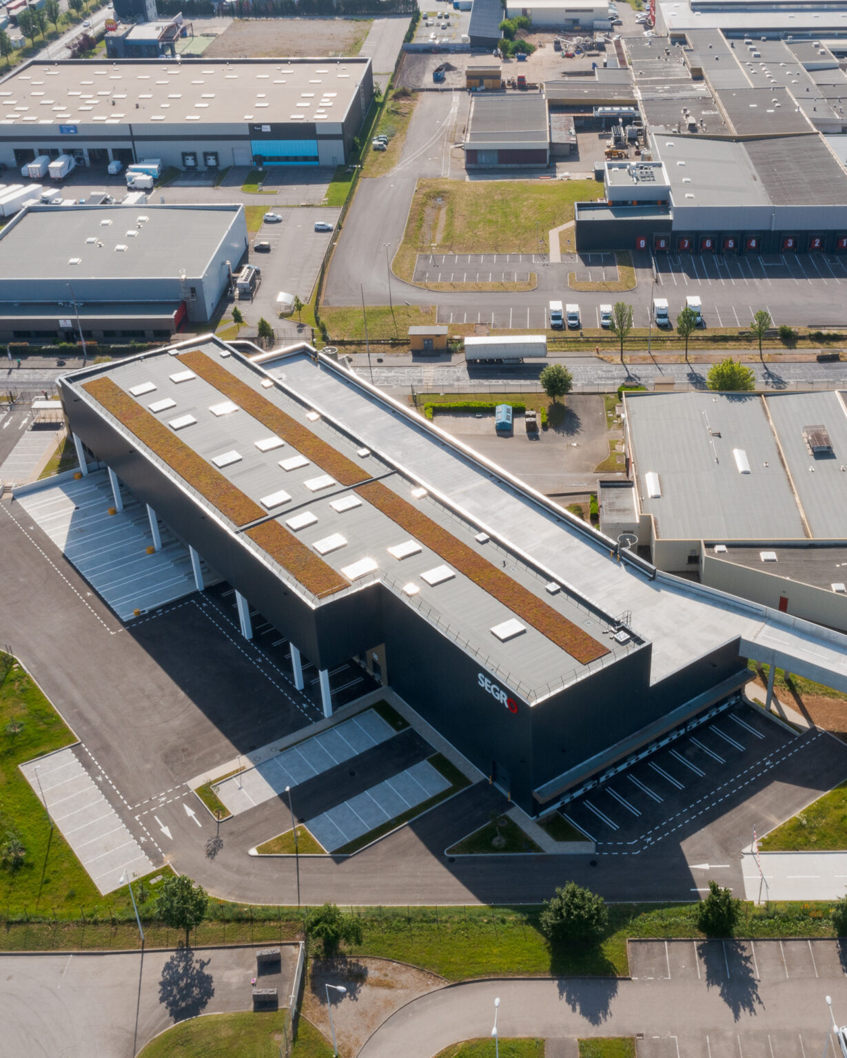 Logistique et messageries - DCB Logistics